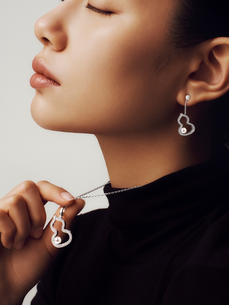 Qeelin 2025首推珍珠系列！溫潤珍珠融入經典Wulu，極簡鏈條疊戴很時髦，3款全新設計成為品牌「回春藥」 | Bella.tw儂儂